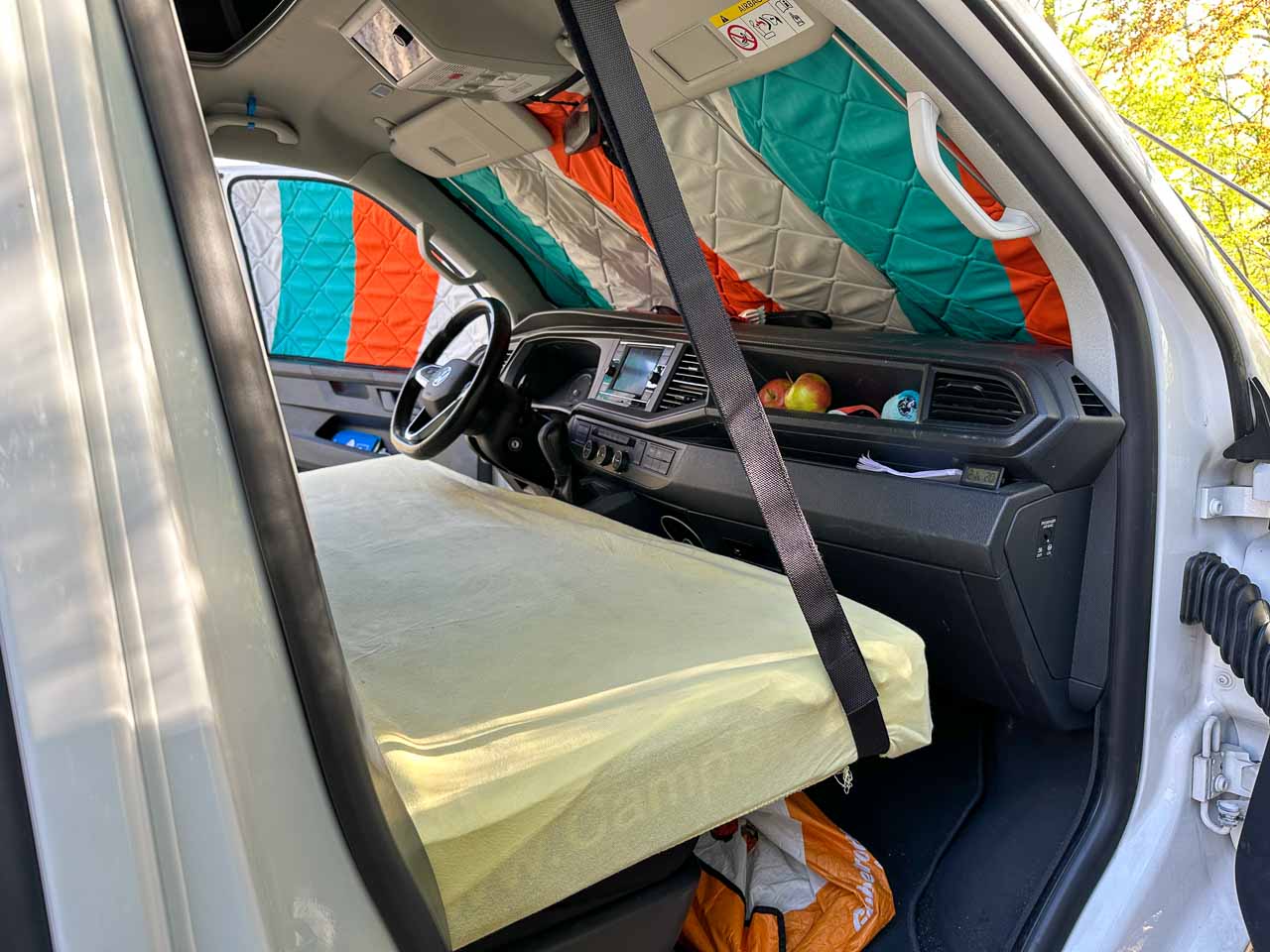 Anleitung: Zwei Kinderbetten im Führerhaus unterbringen – Roadtrip mit ...